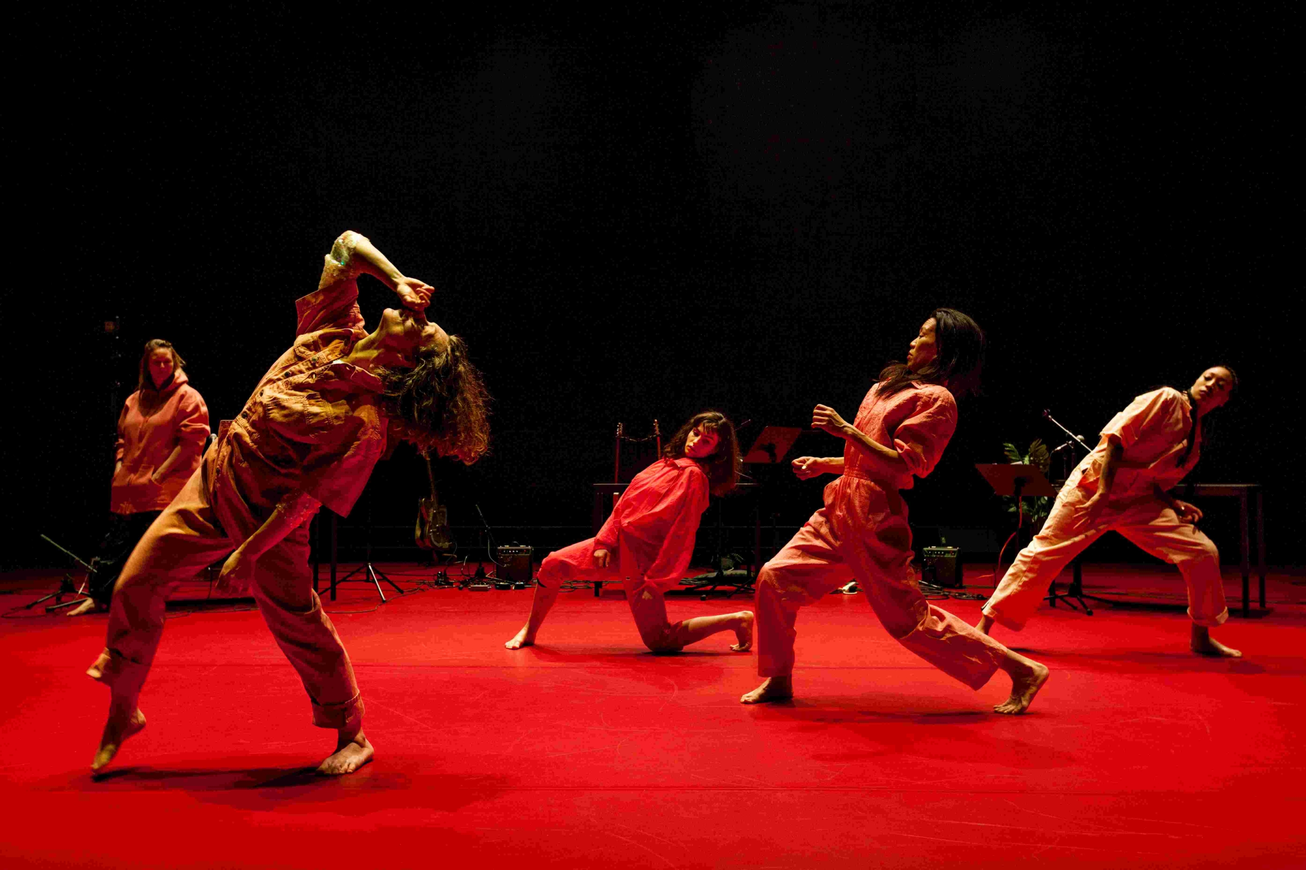Groupe – La Goddam Voie Lactée © Mathieu Doyon_sm | dance Immersion